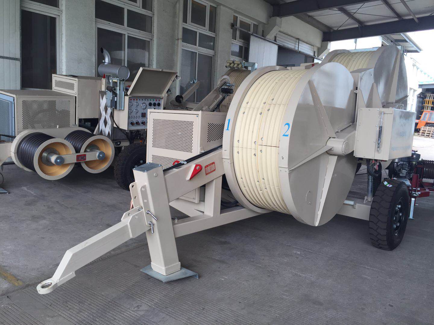 Two conductors stringing equipments exported for 230 KV overhead ...