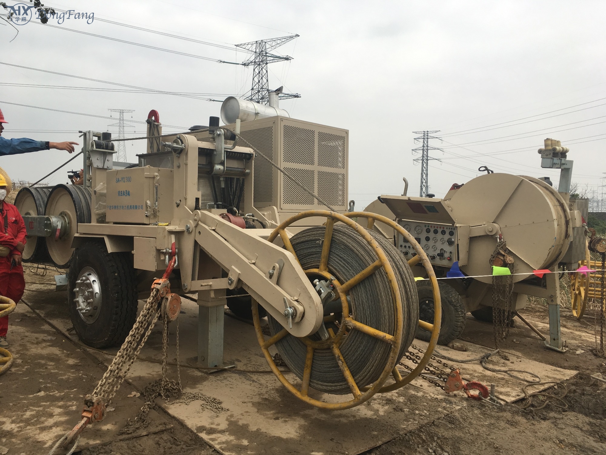 800KV transmission line stringing equipment 30 ton Hydraulic Puller SA ...