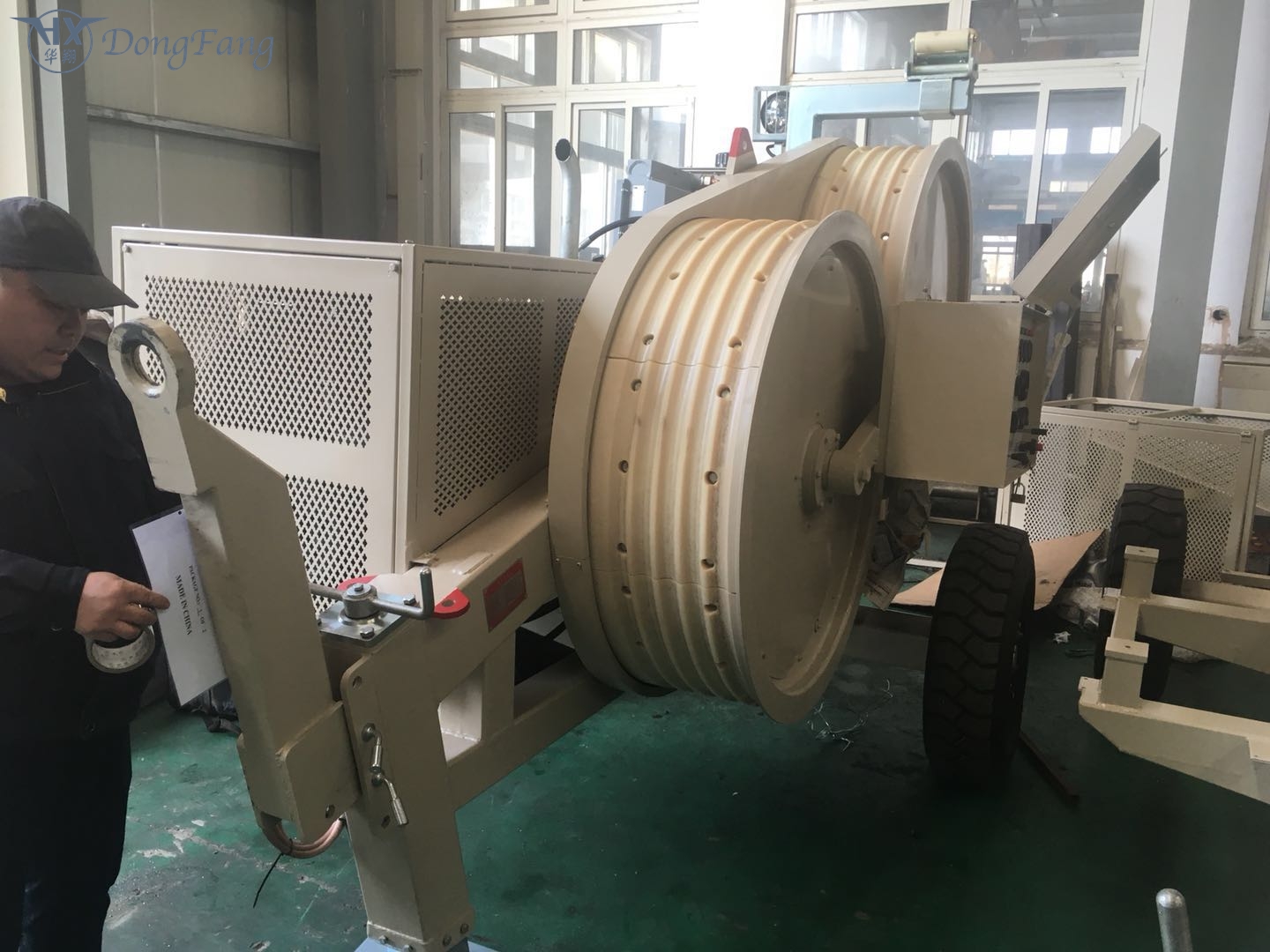 Overhead Tension Stringing Equipment 4 ton hydraulic conductor ...